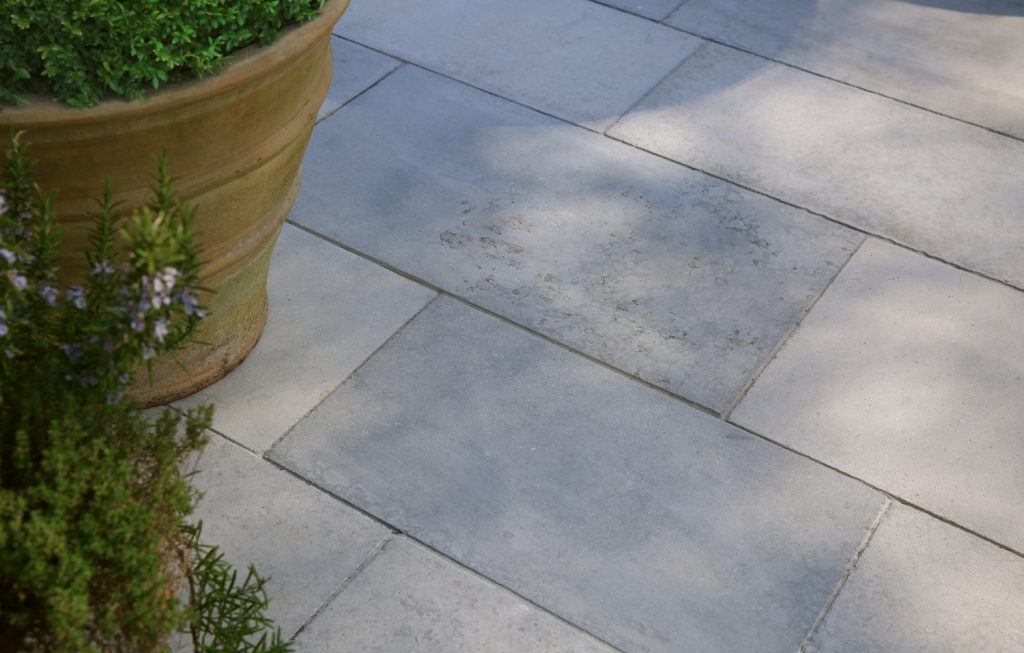 Ca' Pietra Wareham Limestone Tumbled & Etched Finish Patio - Tiles at ...